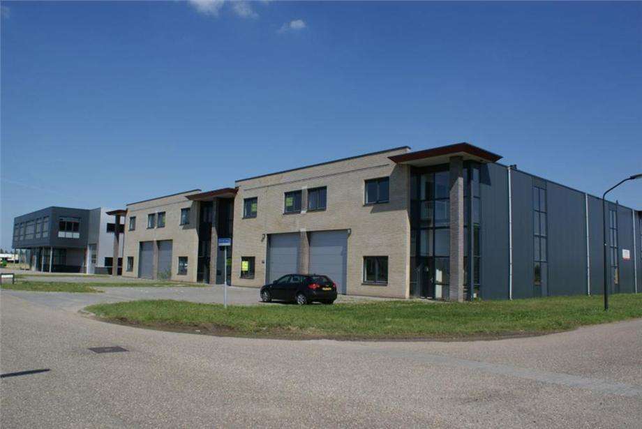 Artemisweg 105 in Lelystad - Bedrijfsruimte huren